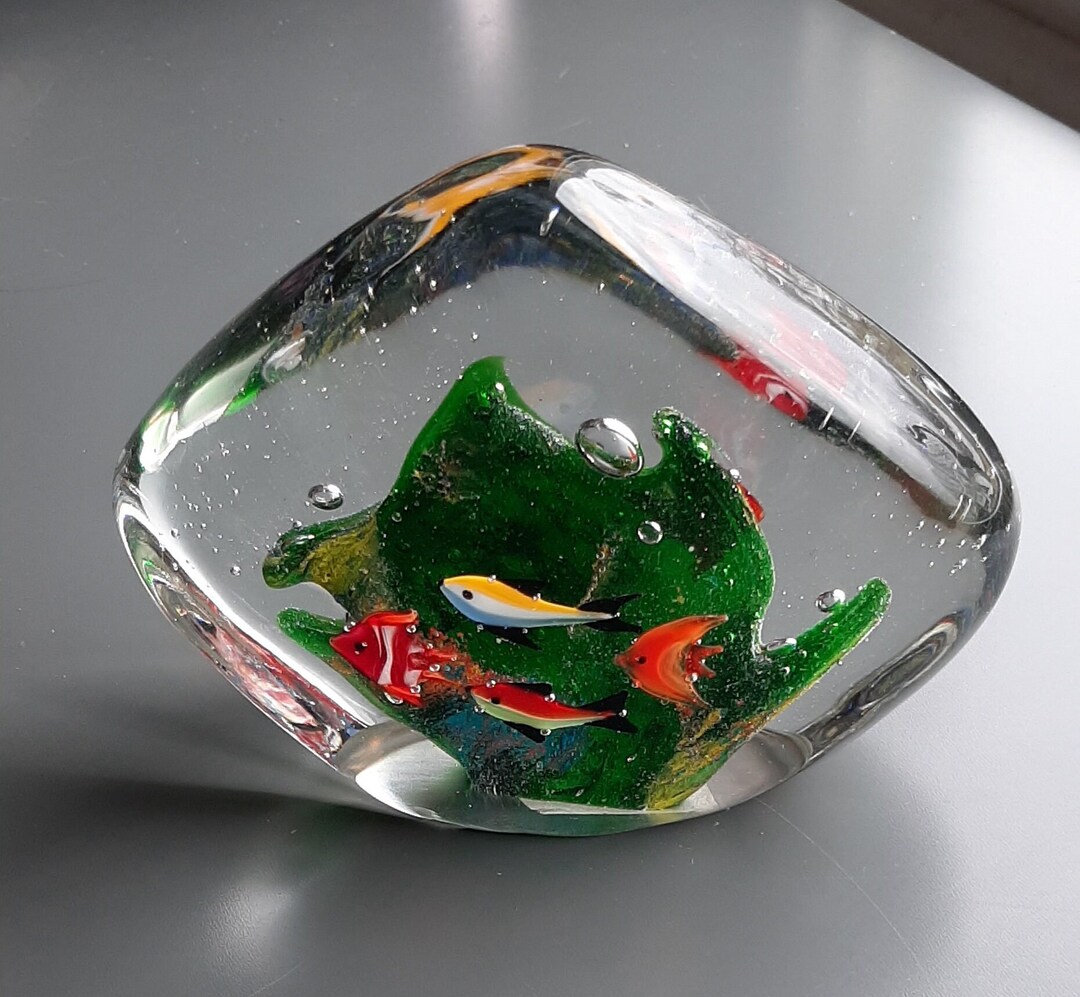 Vintage Paperweight Coral Sea Life Ocean Diamond Shaped Fish Blown ...