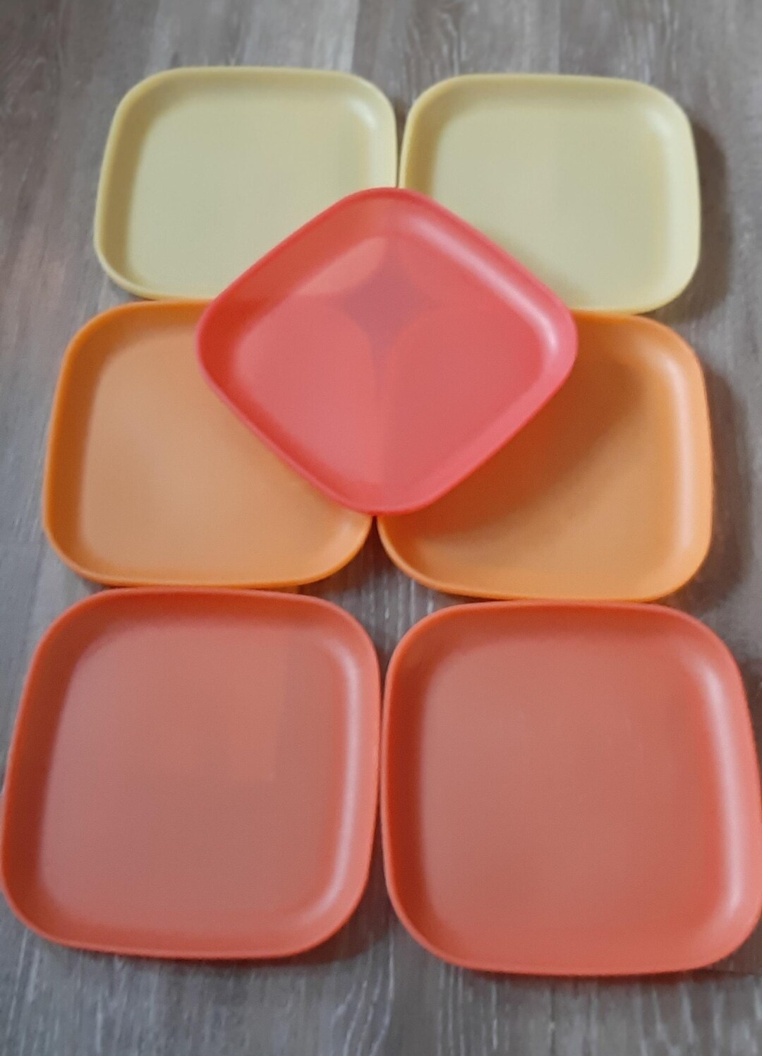 Vintage Tupperware Square Stacking Luncheon Plates 1534 8 X 8 Set of 7 ...