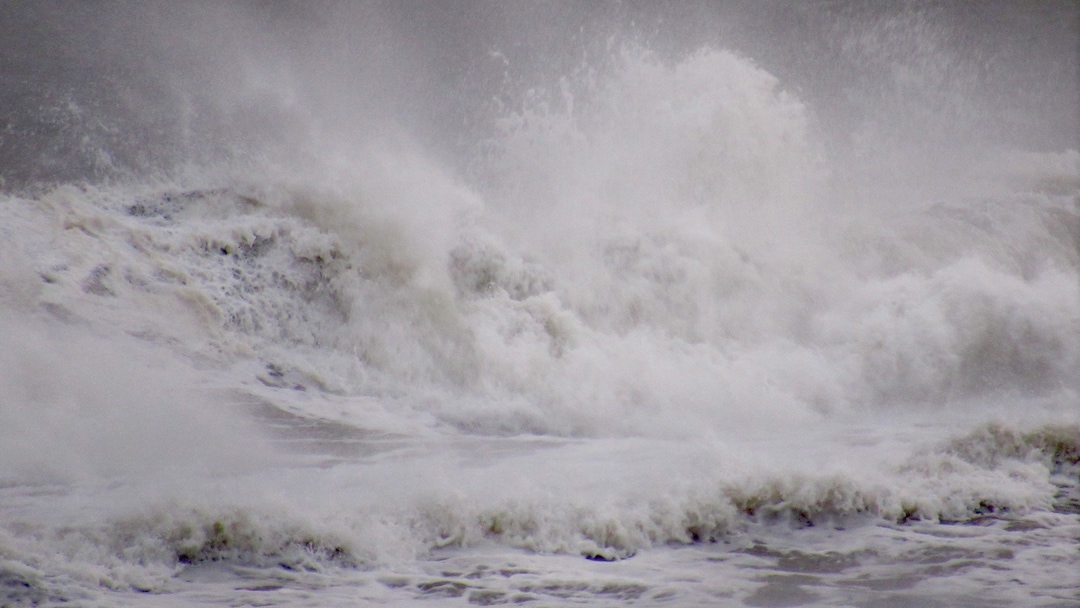 OBX Angry Wave 01 - Etsy