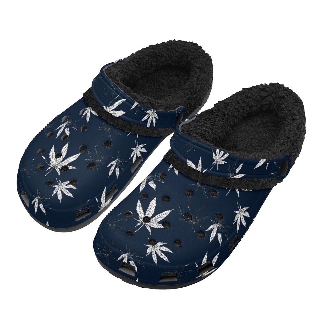 New Navy Weed Leaf Drawing Clogs Men's Women's Ultimate Comfort Style ...