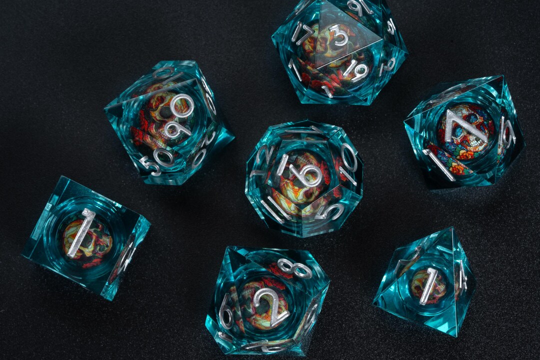 Skull Liquid Core Dice Set – Frosty DND and RPG Dices for Tabletop ...