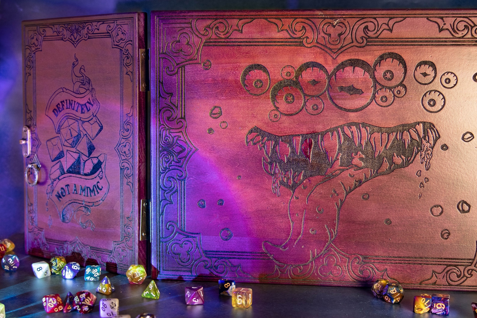 Custom Mimic Dungeon Master Screen Wooden RPG Screen Gift - Etsy