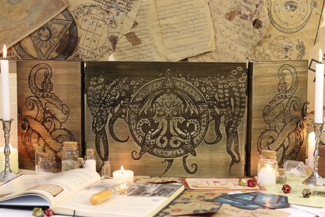 Cthulhu Dungeon Master Screen | Wooden Illithid RPG Screen Gift ...