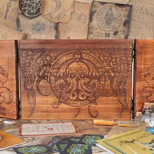 Kraken Dungeon Master Screen | Wooden RPG Screen Gift | Cthulhu Table ...