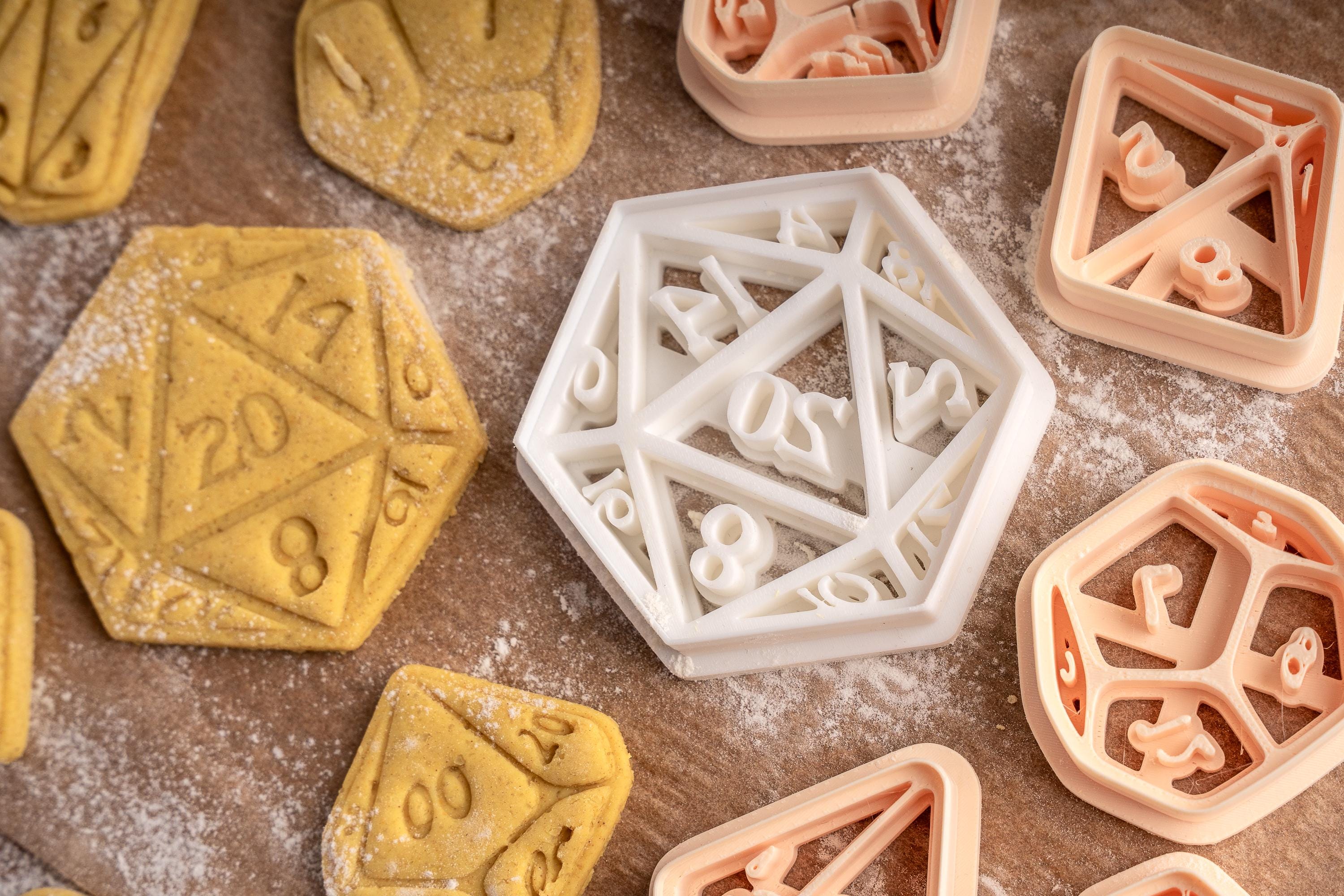 RPG Dice Cookie Cutter Set of 7 – Dnd Medieval Fantasy D20 Dice for ...