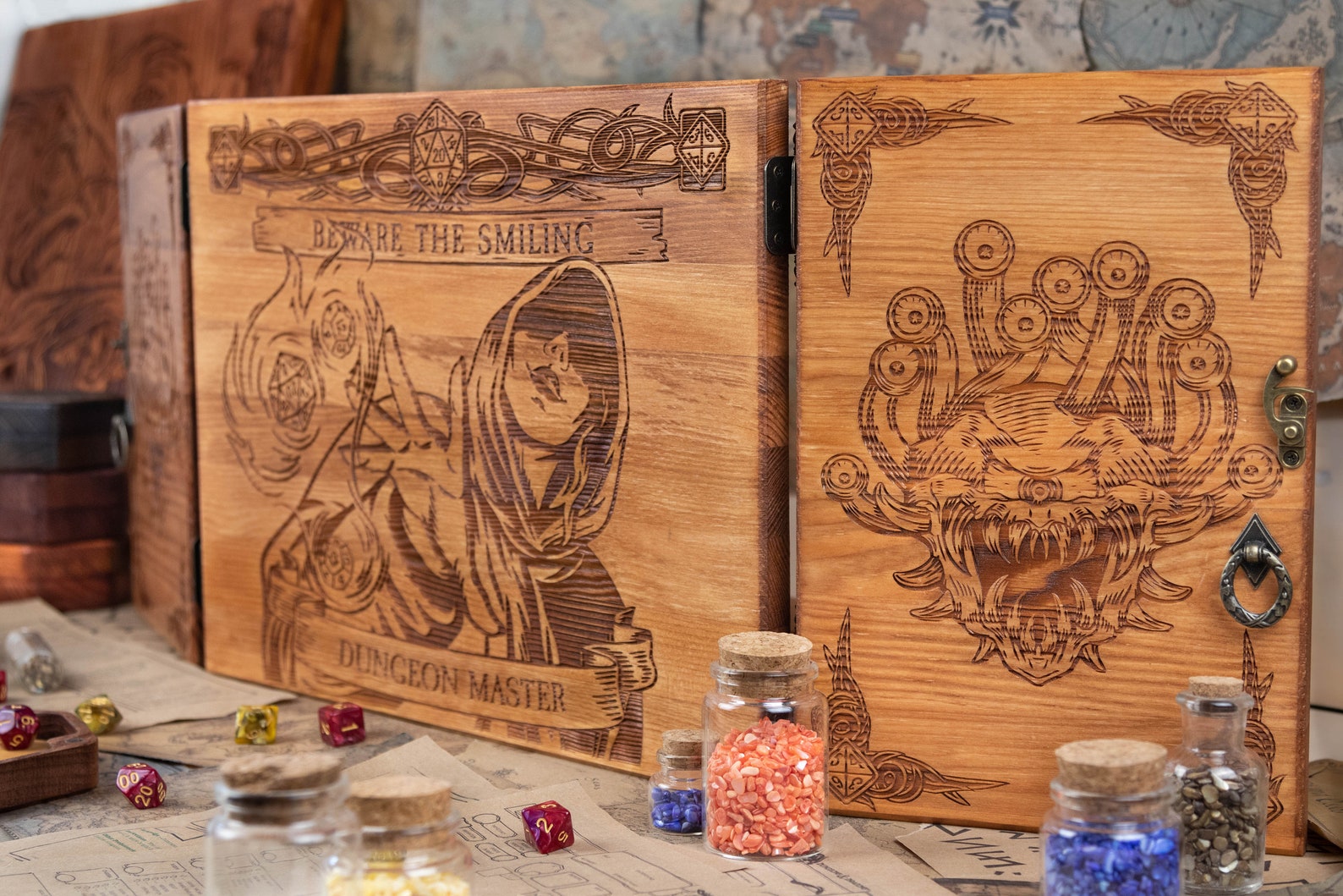 Custom Dungeon Master Screen Beholder Wooden RPG Screen | Etsy
