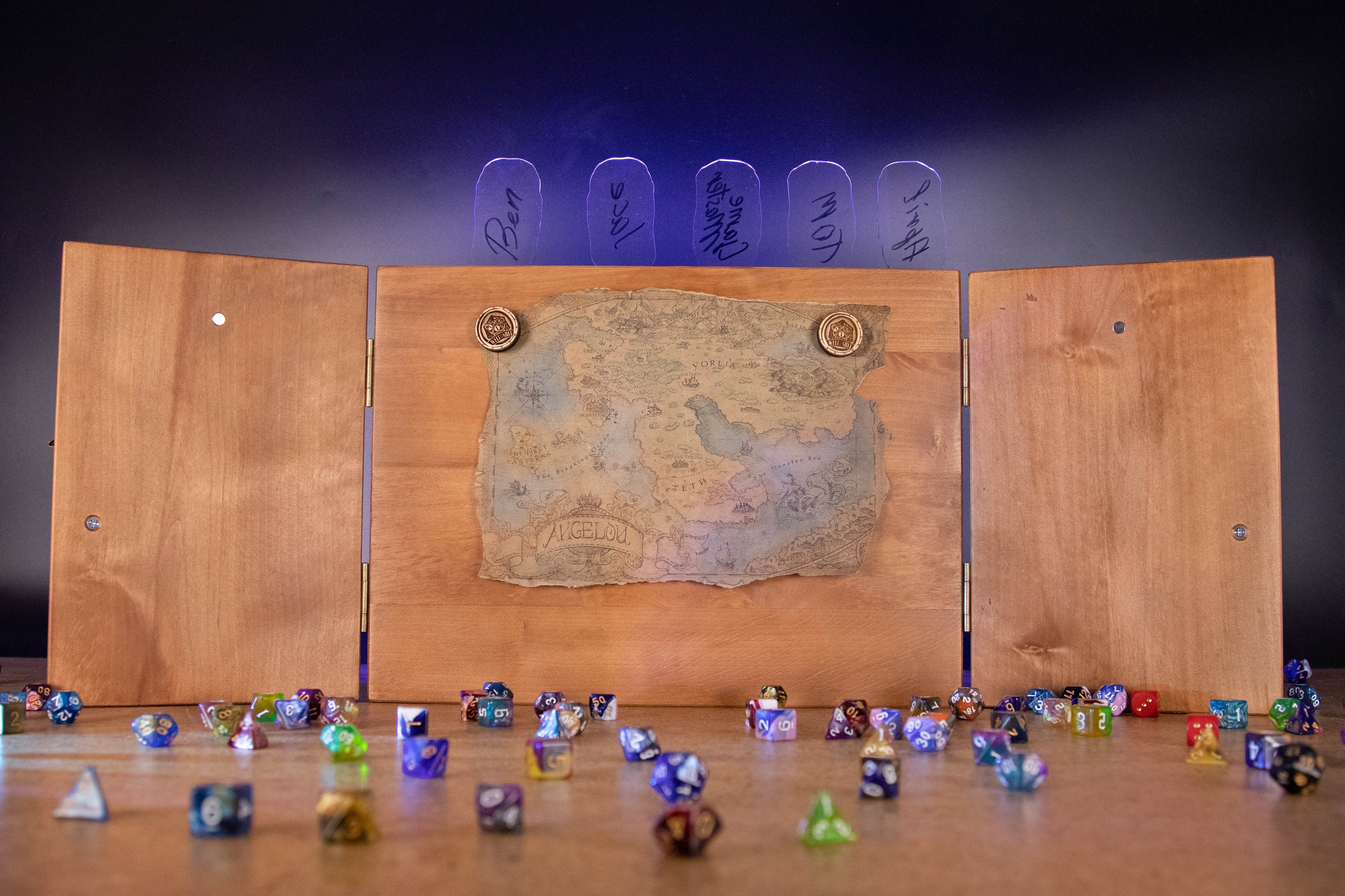 Dungeon Master Screen Wooden RPG Screen Gift Dnd Gift - Etsy