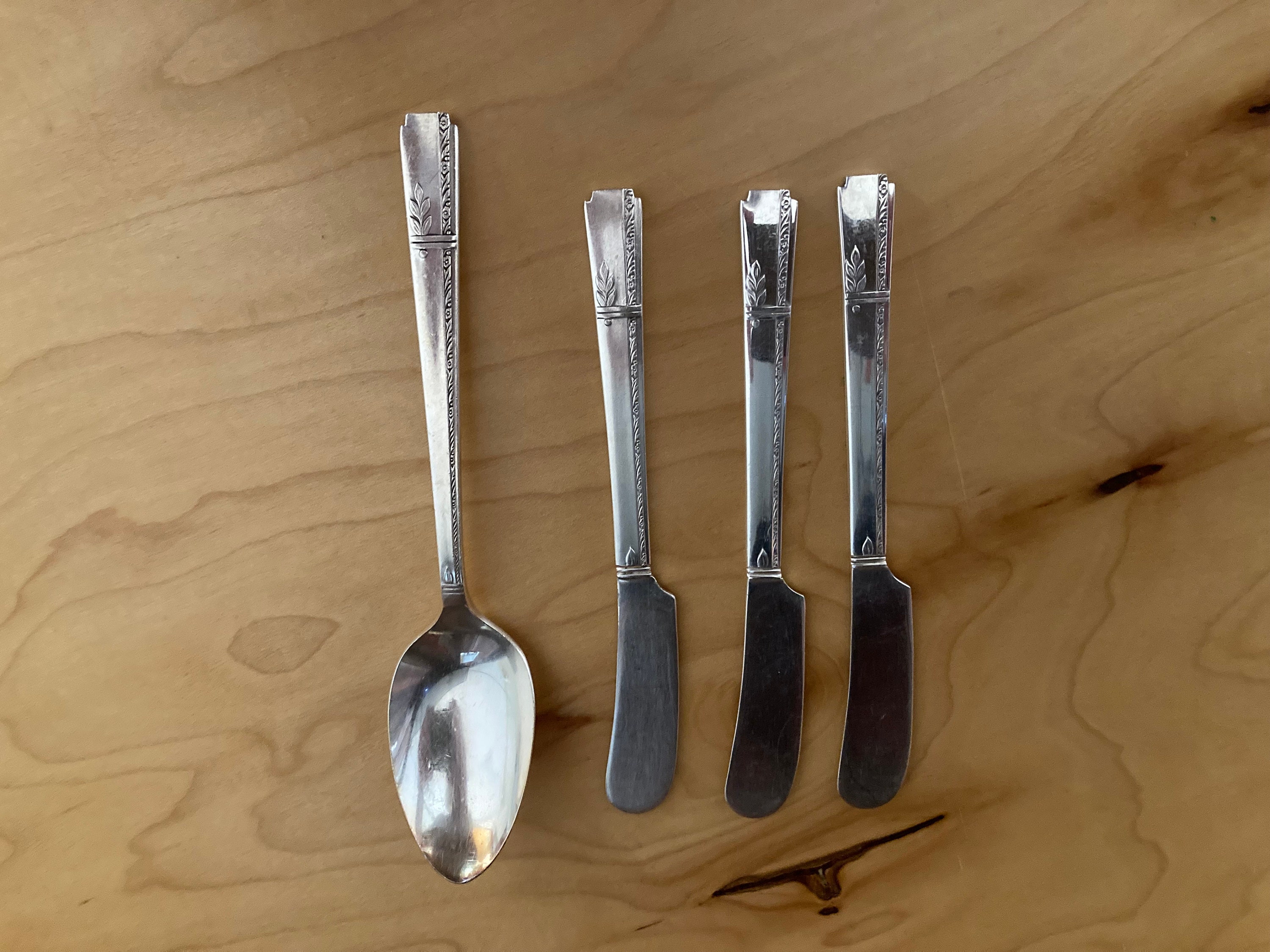 Vintage Oneida Silver Prestige Silverplate Silverware / Flatware ...