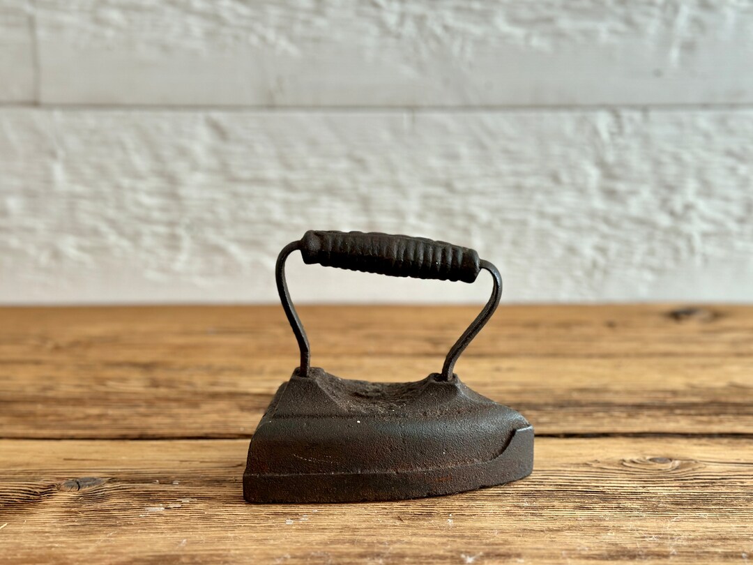 Antique Cast Iron Clothing Iron, Number 9, Manufactured by J. Smart ...