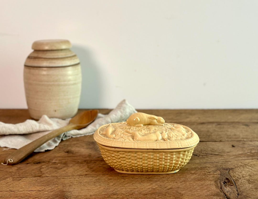 Rare Early 1800s Antique Yellow Ware Game Dish With Liner, and Animal ...