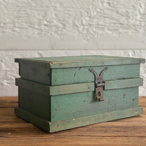 Antique Wooden Box - Etsy