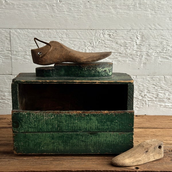 Antique Shoe Shine Box - Etsy