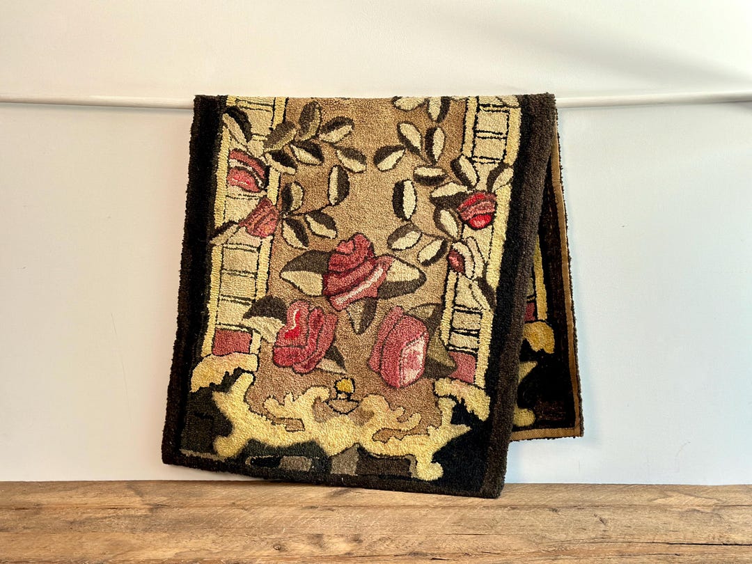 Large Antique Hand-hooked Rug, With Art Deco Floral Pattern, Pink ...