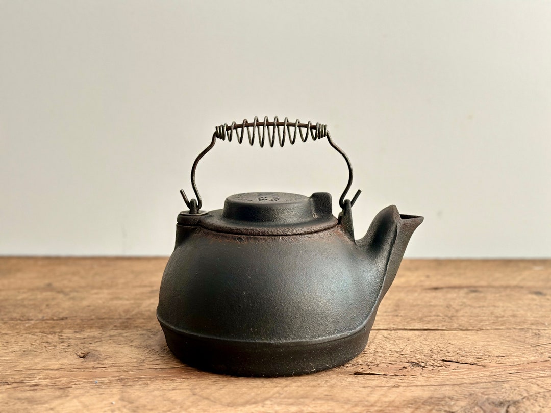 Antique Wagner Ware Cast Iron Kettle, Heavy Metal Tea Pot, Sidney, Ohio ...