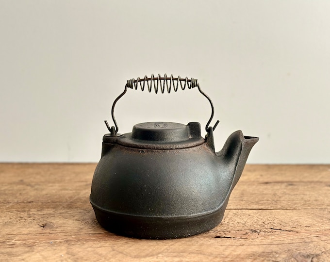 Antique Wagner Ware Cast Iron Kettle, Heavy Metal Tea Pot, Sidney, Ohio ...