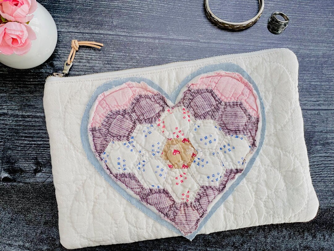 1 Quilted Heart Bag, Handmade Zippered Pouch, Upcycled Vintage Quilt ...