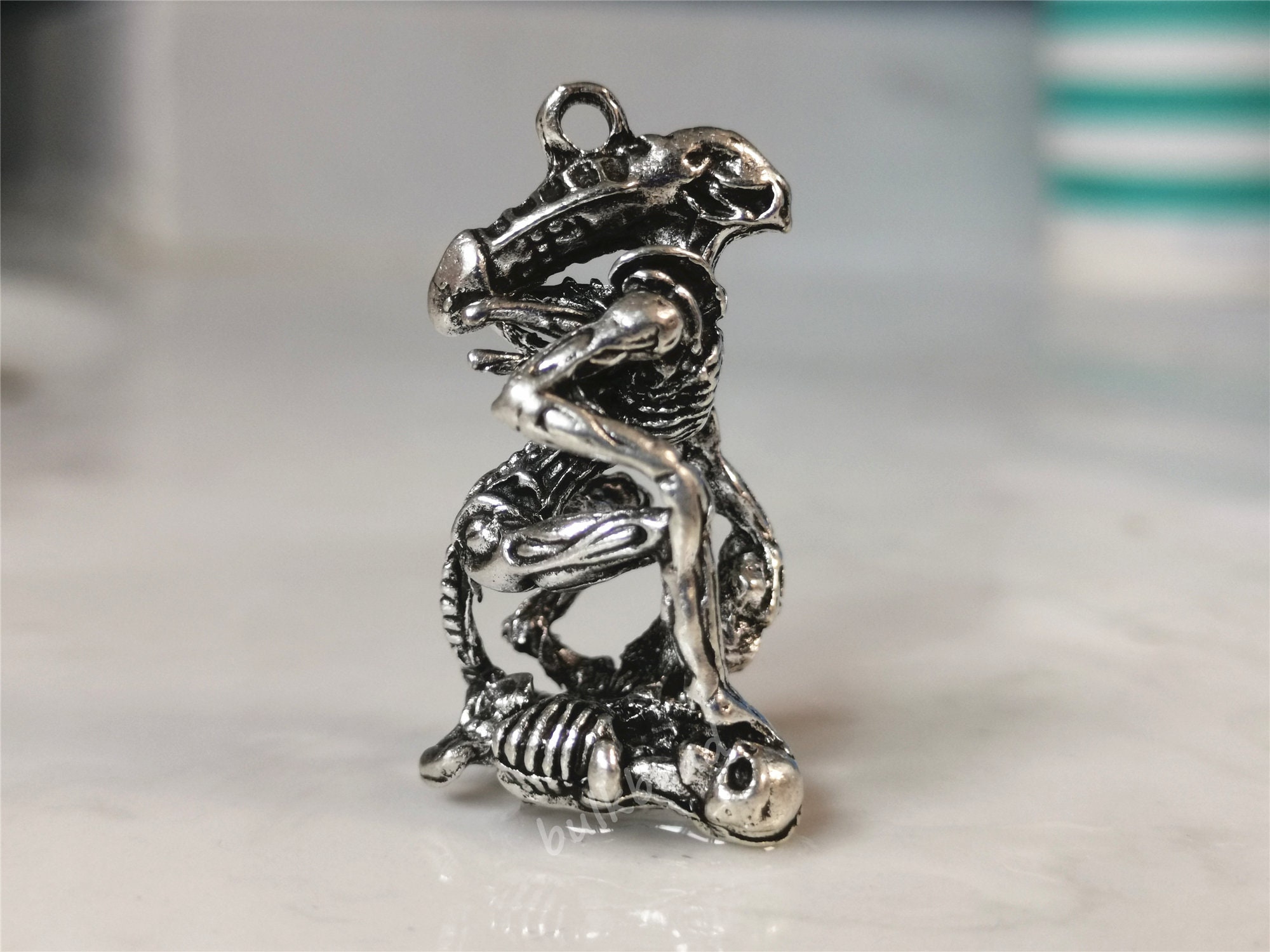 Large Alien Charm Antique Silver Bulk Alien Pendant Tibetan | Etsy