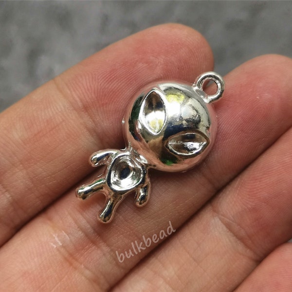 Alien Charm - Etsy