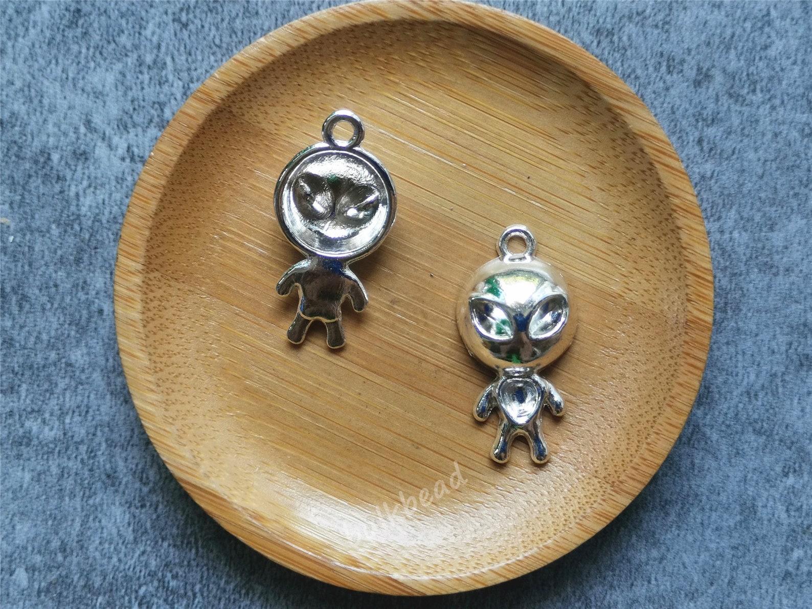 Silver Tone Alien Charm Set Wholesale Alien Pendant Necklace - Etsy