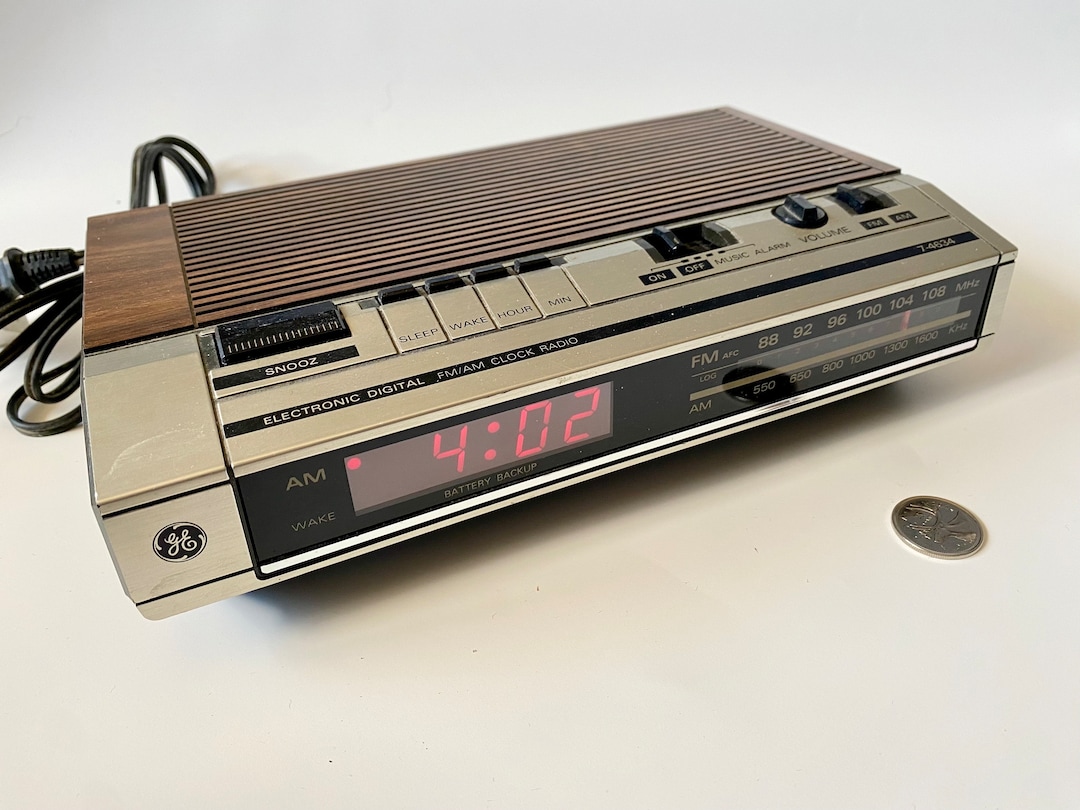 Vintage GE General Electronic AM/FM Digital Clock Radio 7-4634, 1980s ...