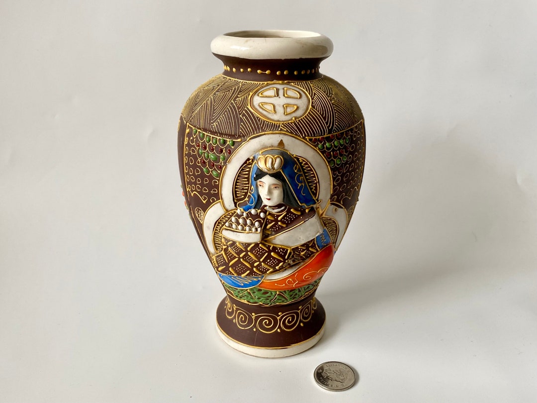 Vintage Satsuma Geisha Vase, Moriage Relief Japanese Vase, Asian Art ...