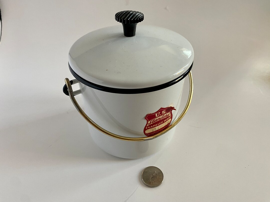 Vintage US Standard Enameled Ware, Vintage Enameled Pot With Lid and ...