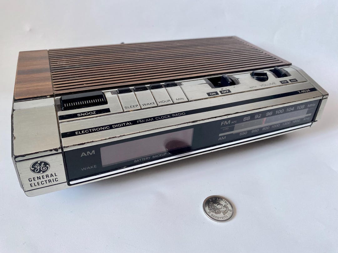 Vintage GE General Electronic AM/FM Digital Clock Radio 7-4634, 1980s ...