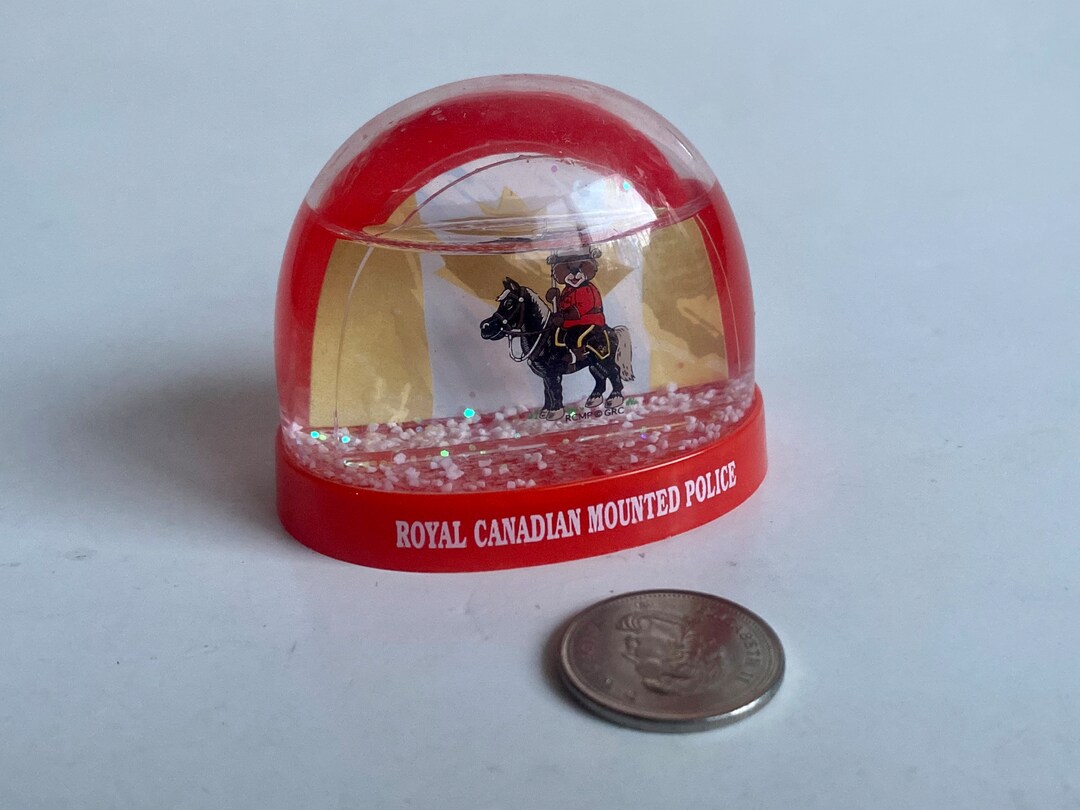Royal Canadian Mounted Police Snow Globe Christmas Water - Etsy