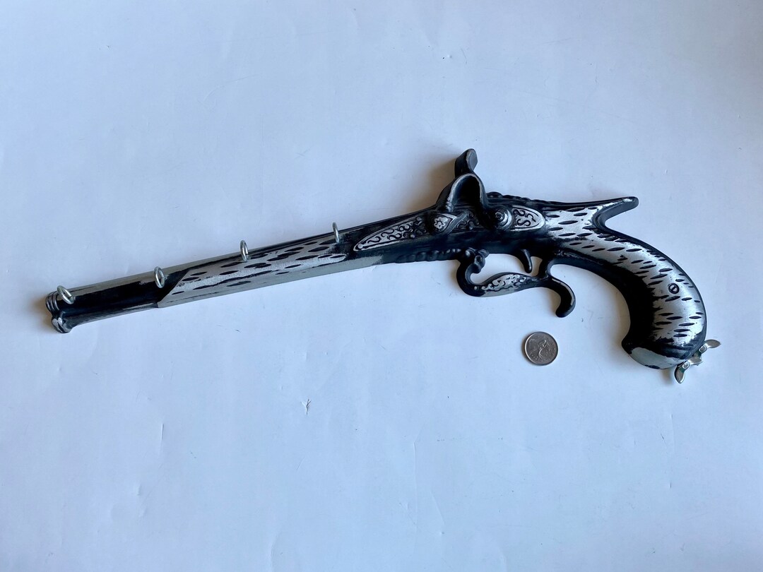 Vintage Old Pistol Shaped Key Hook, Antique Style Handgun Wall Plaque W ...
