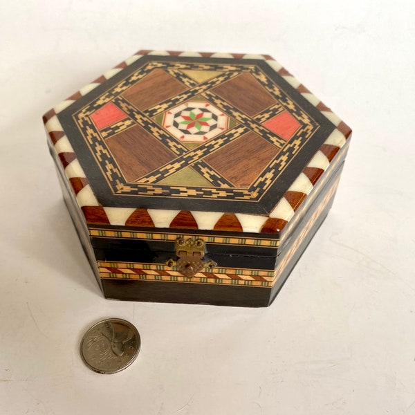 Wooden Box With Geometric Patterns - Etsy
