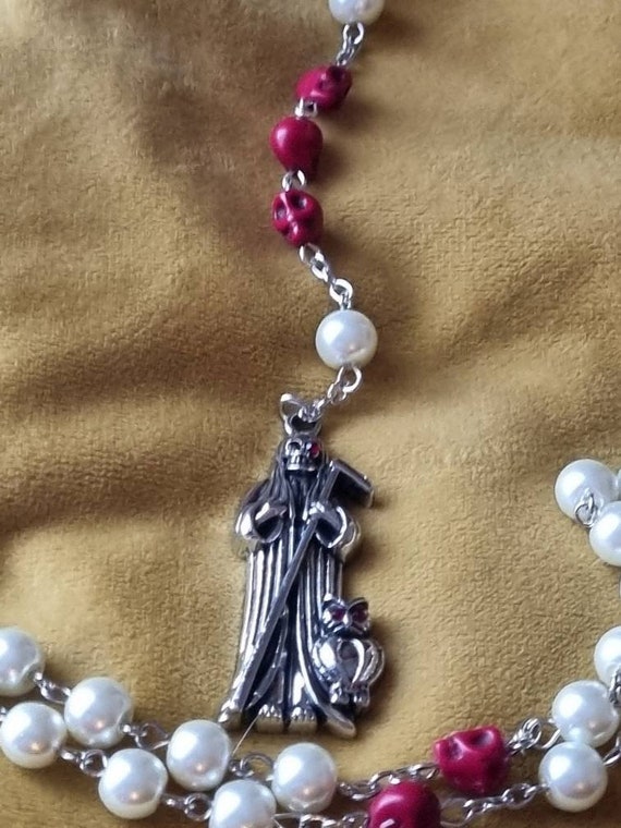 Santa Muerte Holy Death Prayer/rosary Beads Howlite Skulls - Etsy