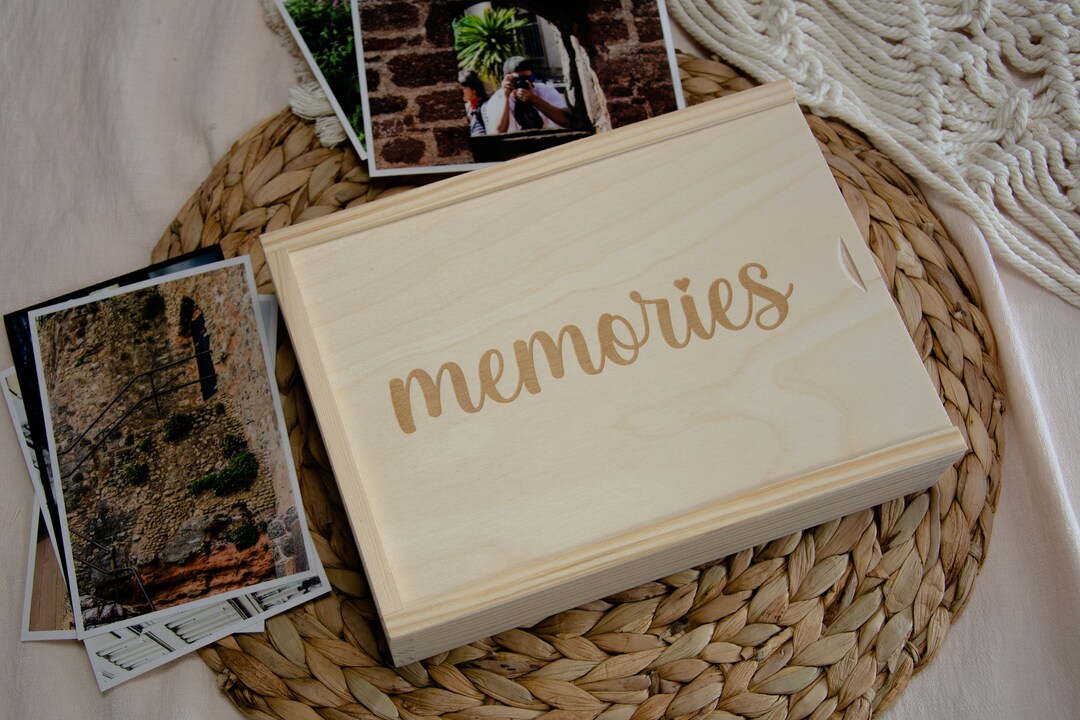 Wooden Photo Box for a Maximum Size of Photos 15x21cm - Memories ...