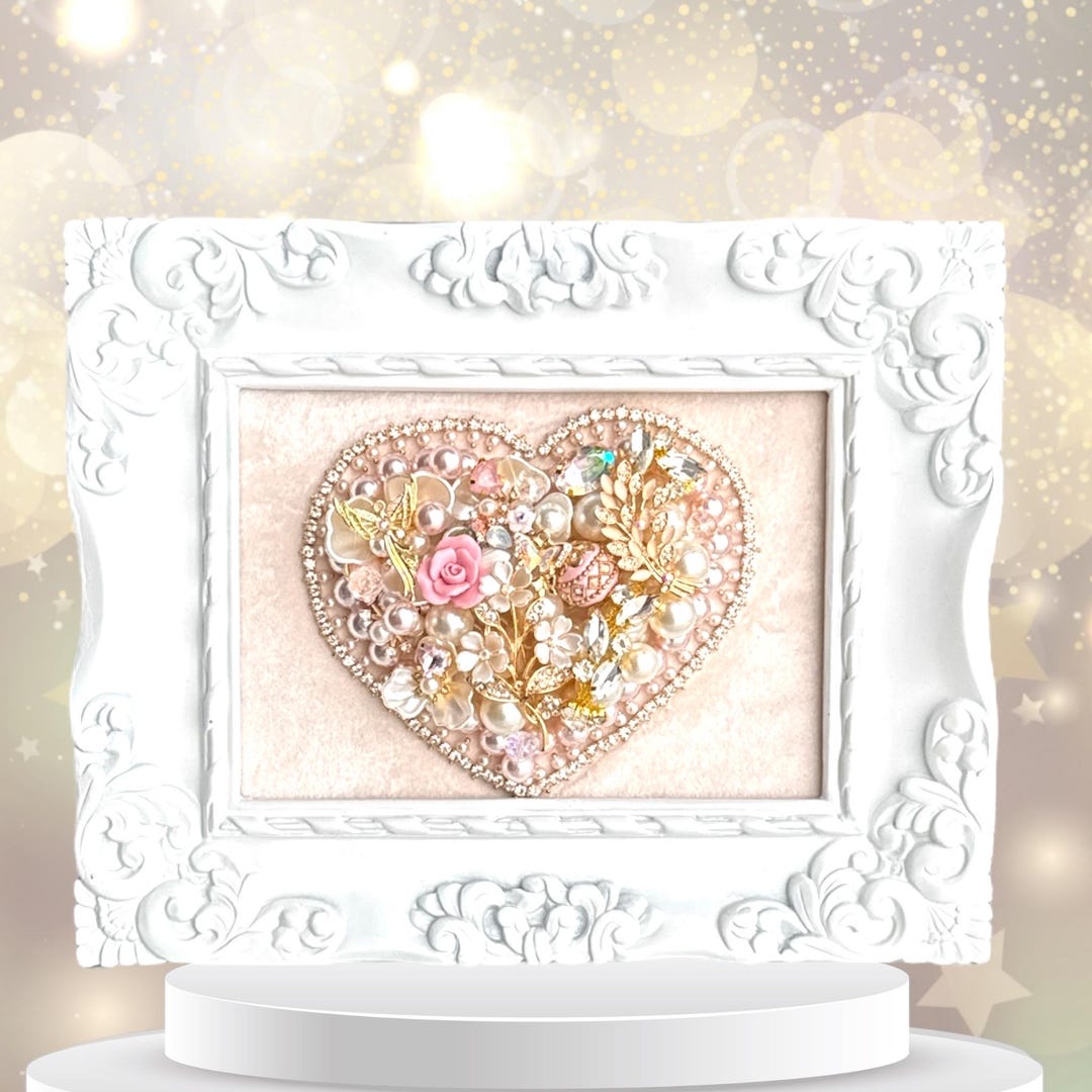 Vintage Heart Frame With Austrian Crystals & Velvet | Elegant Home ...