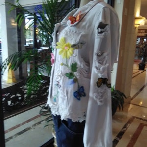 Hand Decorated White Denim Jacket .... " BUTTERFLY World" - Etsy