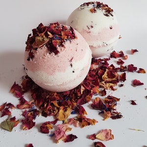 Classic Rose Bath Bomb - Etsy