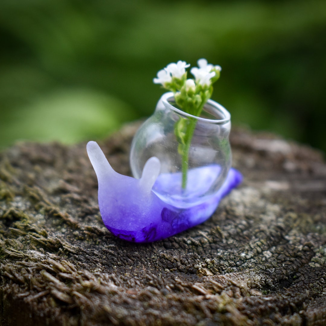 Purple & White Petri Slug/snail Resin Ornament With Mini Glass Bowl ...