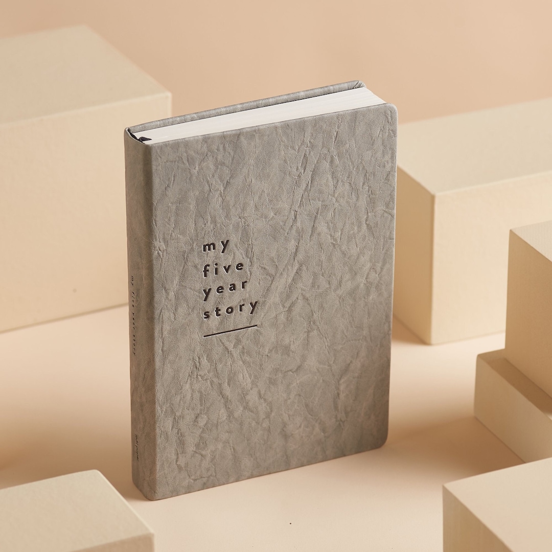 My Five Year Story Journal - Dark Grey - Five Year Reflection Journal ...