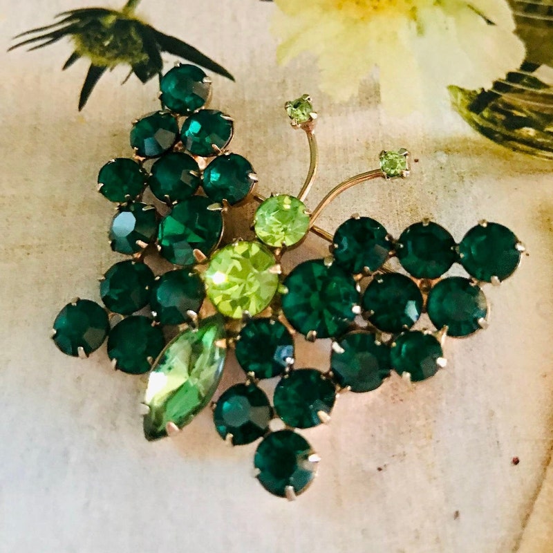 Repurposed Vintage Brooches - Etsy