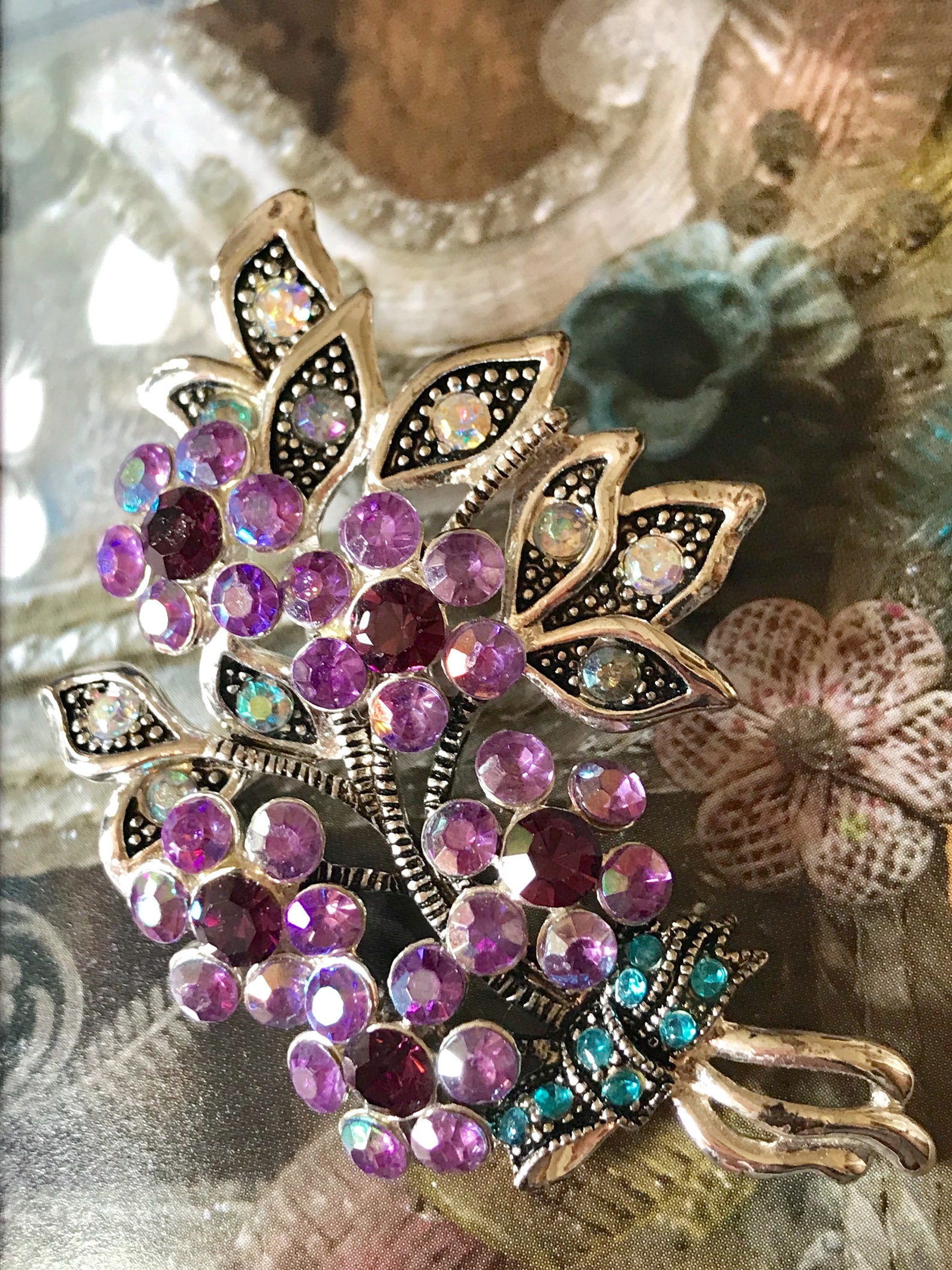 NINA RICCI for Avon Brooch Pin Lavandel Blue & Purple - Etsy