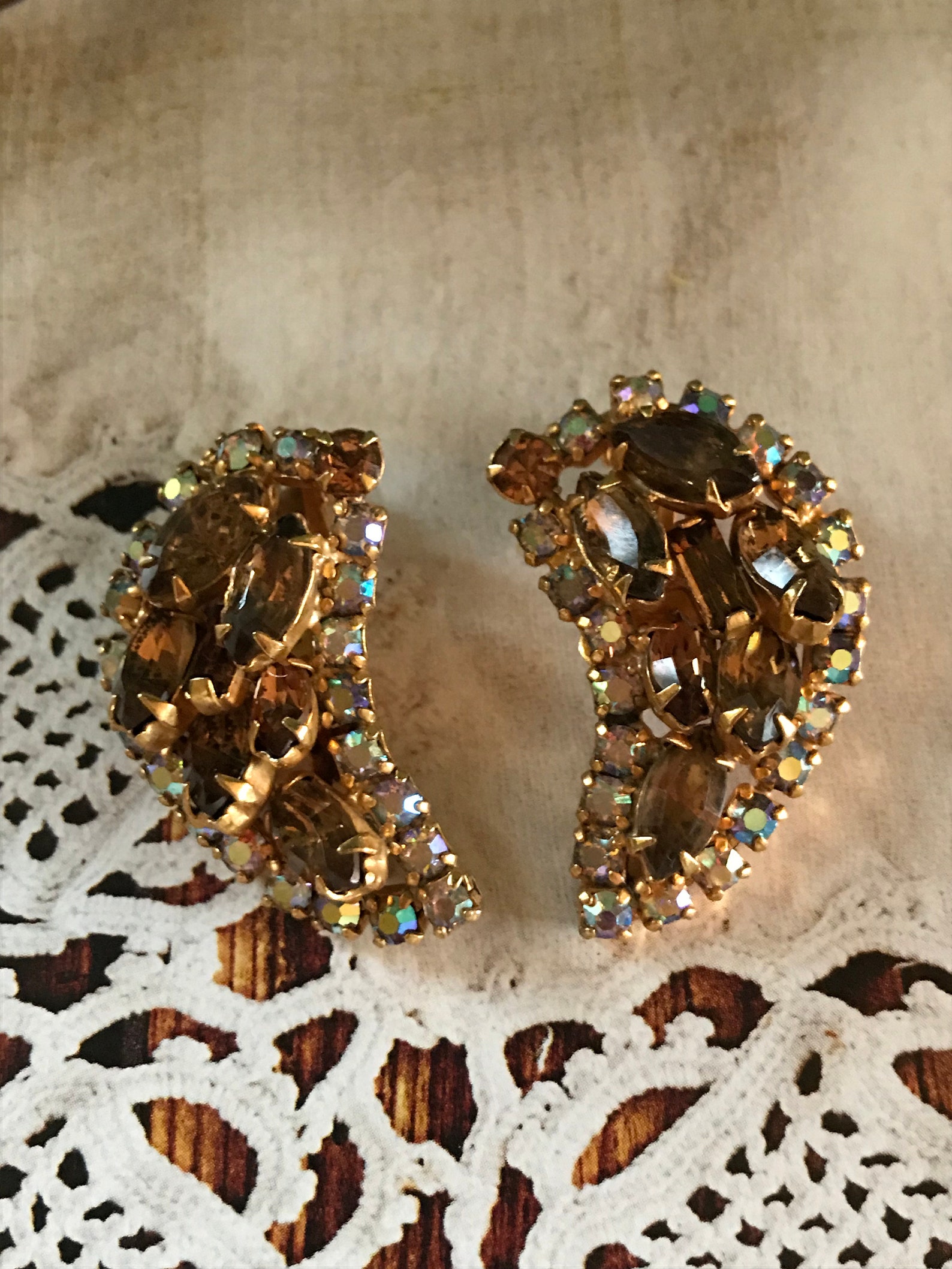 KRAMER NY Signed Dazzling Aurora Borealis Rhinestone Clip-on - Etsy
