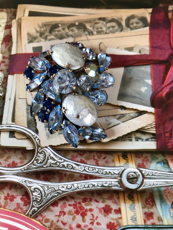 Albert WEISS Icy Blue Rhinestone Brooch Signed Lava R… - Gem