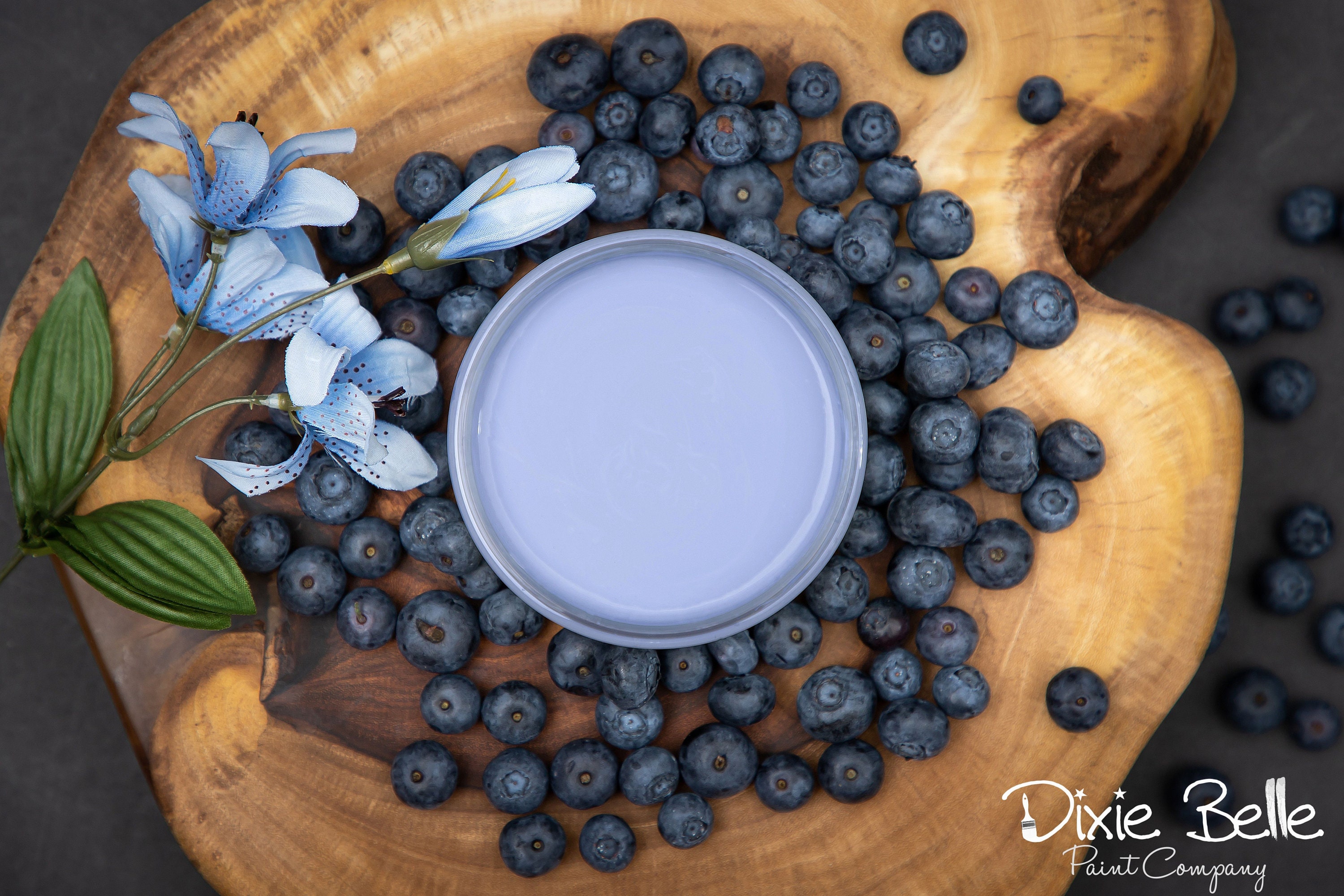 Dixie Belle - Blue Chalk Mineral Paint - BLUEBERRY - Periwinkle Blue - Etsy