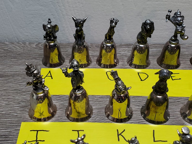 Walt Disney Collectible Silver Bells Disney Classics années - Etsy France