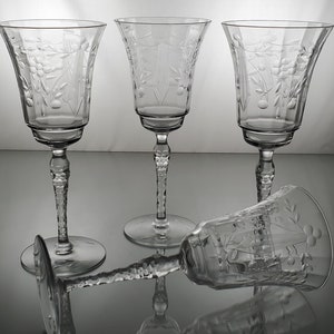 Set of 4/vintage Seneca Water Goblet/floral Cut/vertical Optic/lead ...