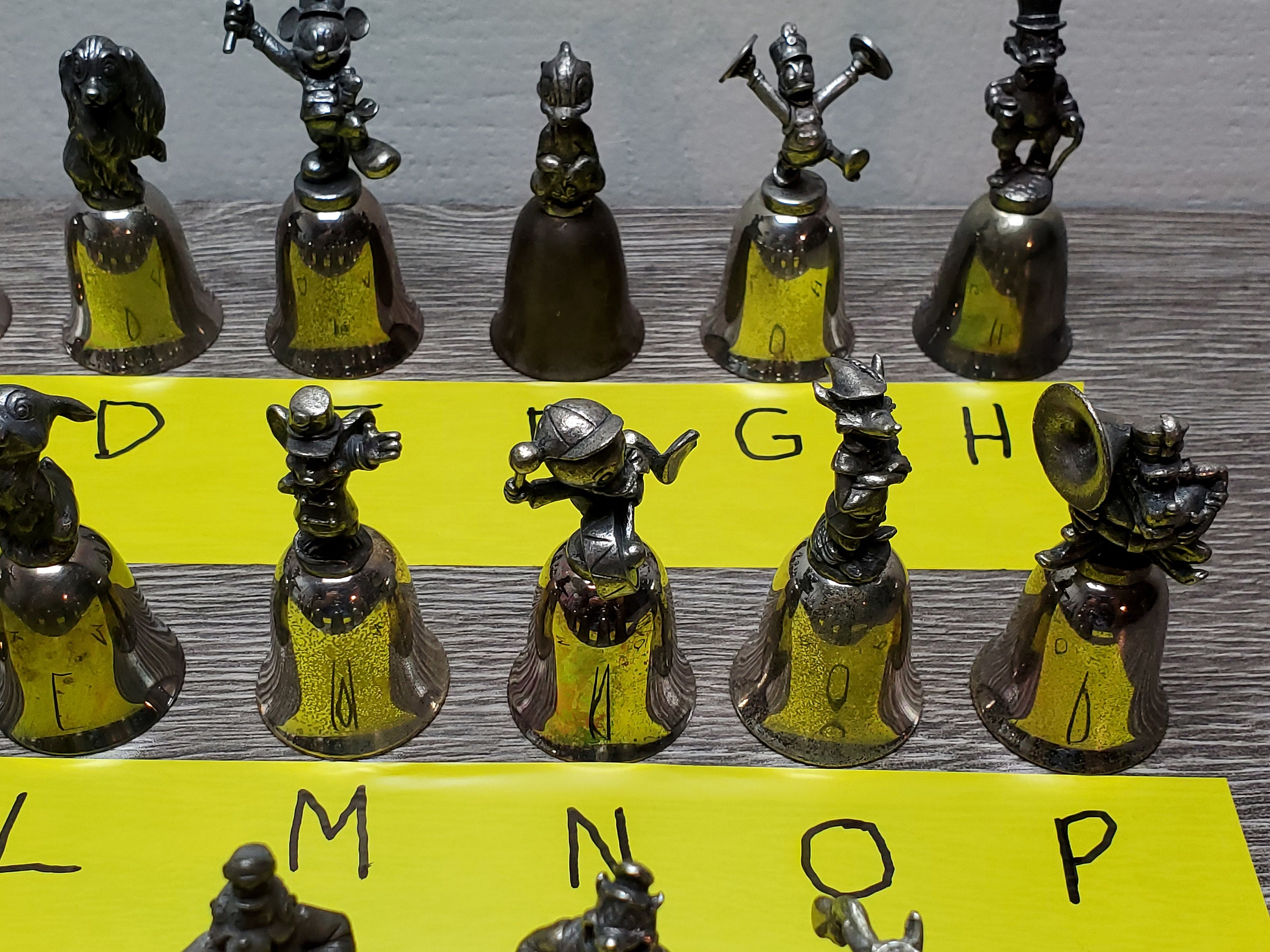 Walt Disney Collectible Silver Bells Disney Classics années | Etsy