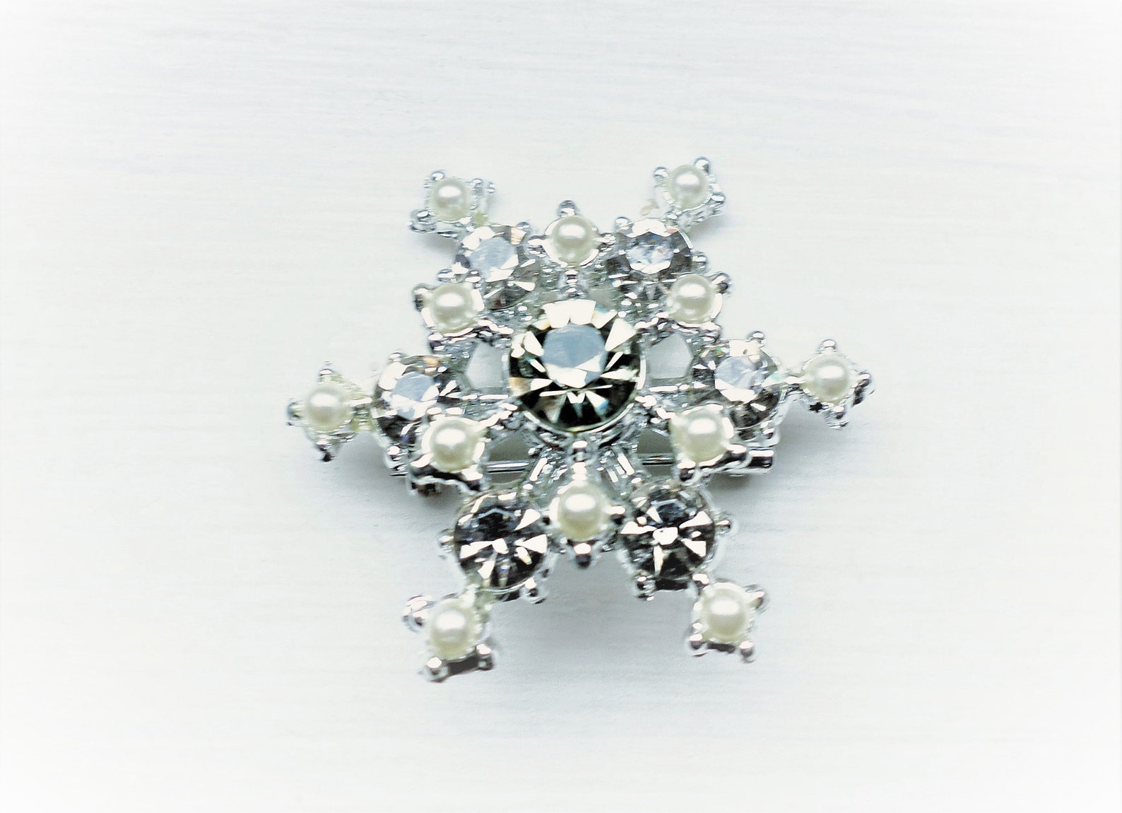 Crystal Snowflake Brooch Pin, Vintage Silver Rhinestone and Pearl ...