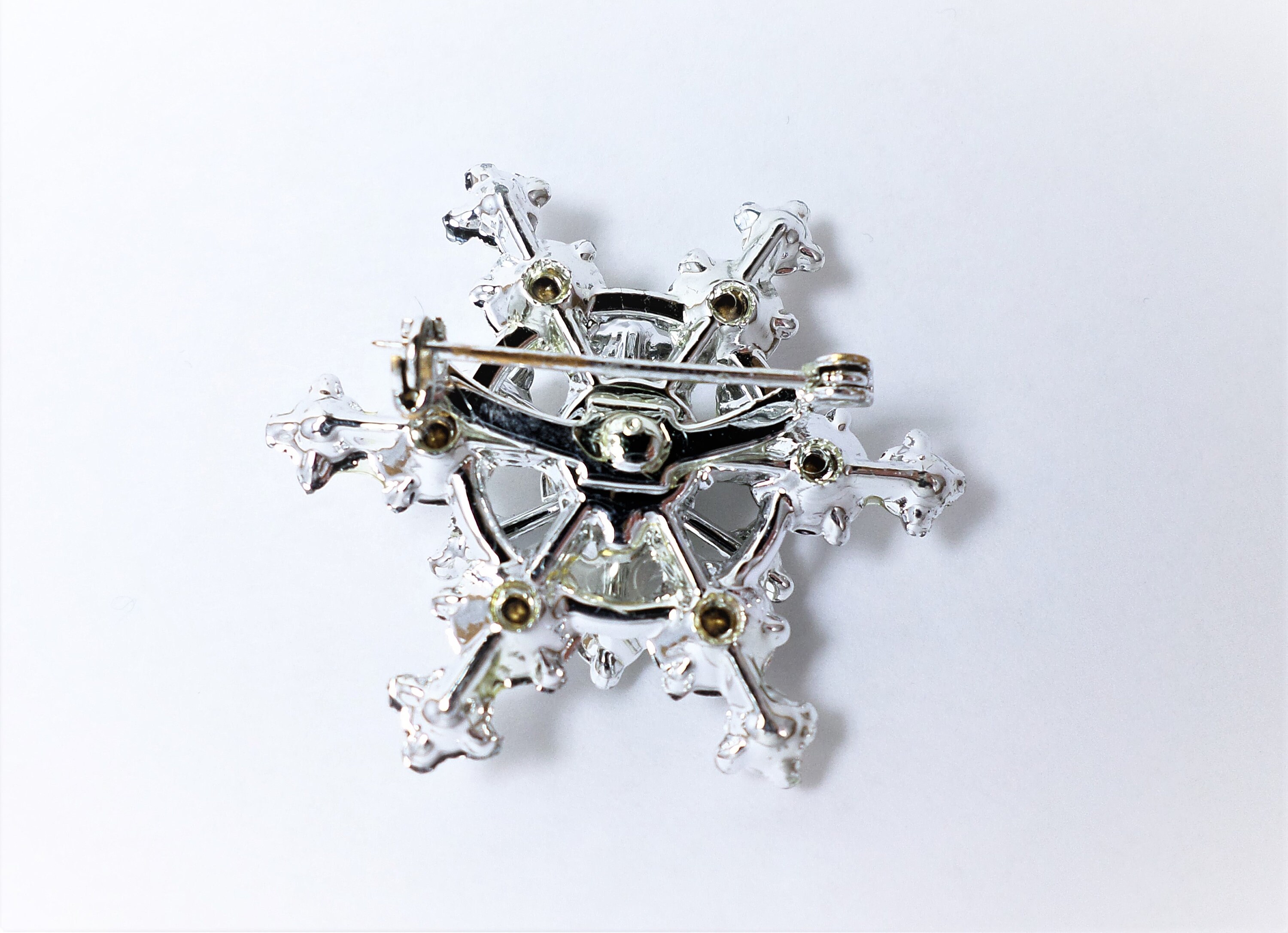 Crystal Snowflake Brooch Pin, Vintage Silver Rhinestone and Pearl ...
