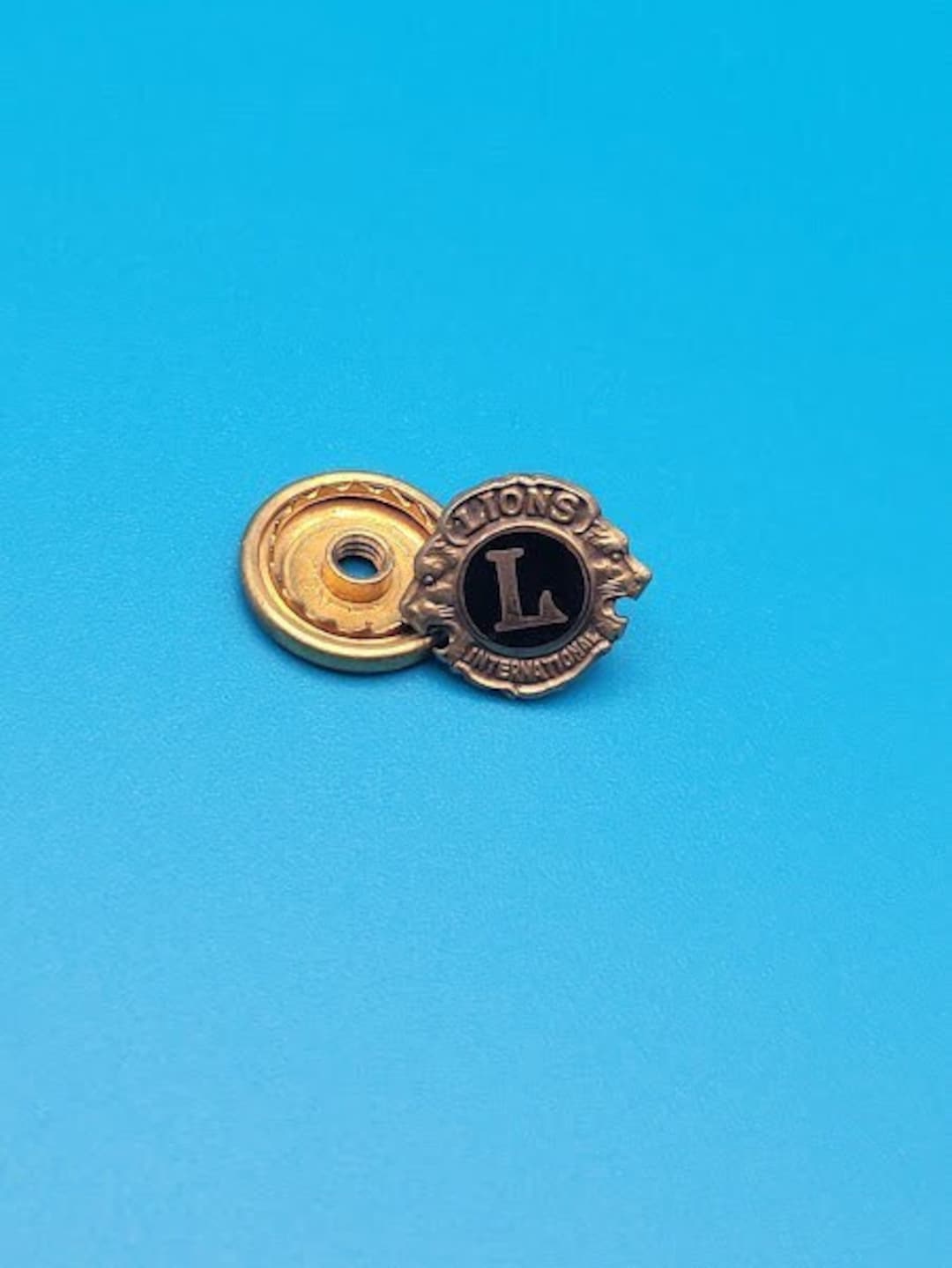 Vintage Lions International Black Onyx Inlaid Screw Back Gold Tone Tie ...