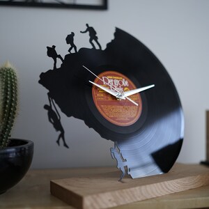 Climbing Men Vinyl Clock Climber Gift for Him Adventurer Wall Art for ...