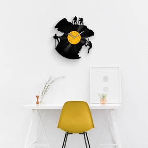 Rock Climbing Men Vinyl Record Wall Clock Art for Climber - Man Cave ...